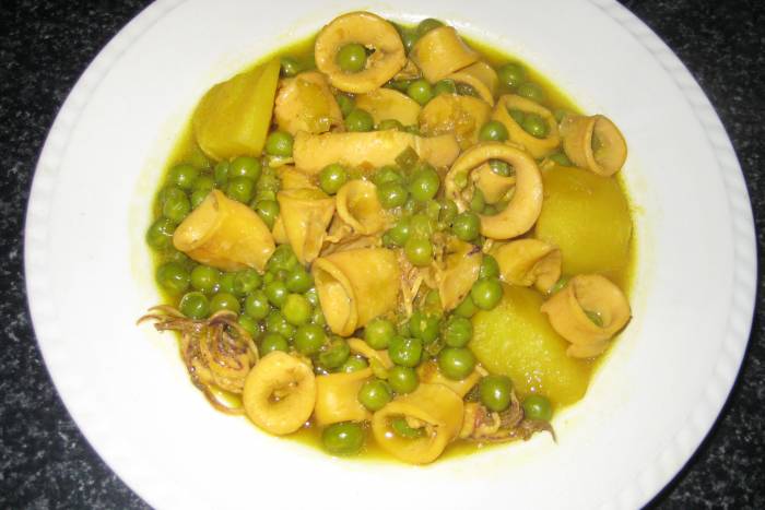 chipirones con guisantes y patatas | Recetas Gallina Blanca