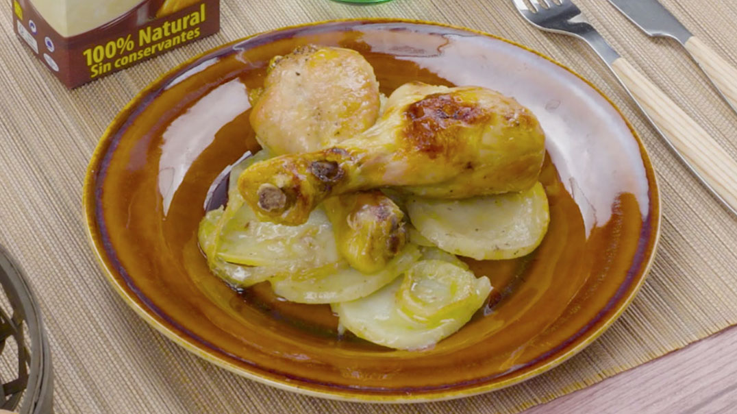 Muslo de pollo asado con patatas | Recetas Gallina Blanca